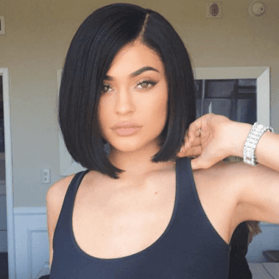 Bob Haircuts for Women in 2022 (With Photos)